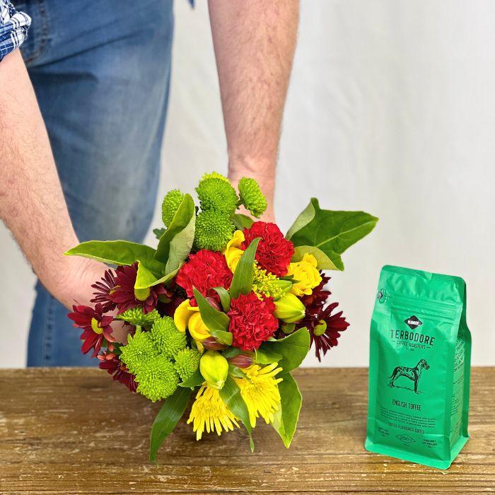 Lion's Head Lush Bouquet: Carnation Flower Bouquets in Cape Town ...