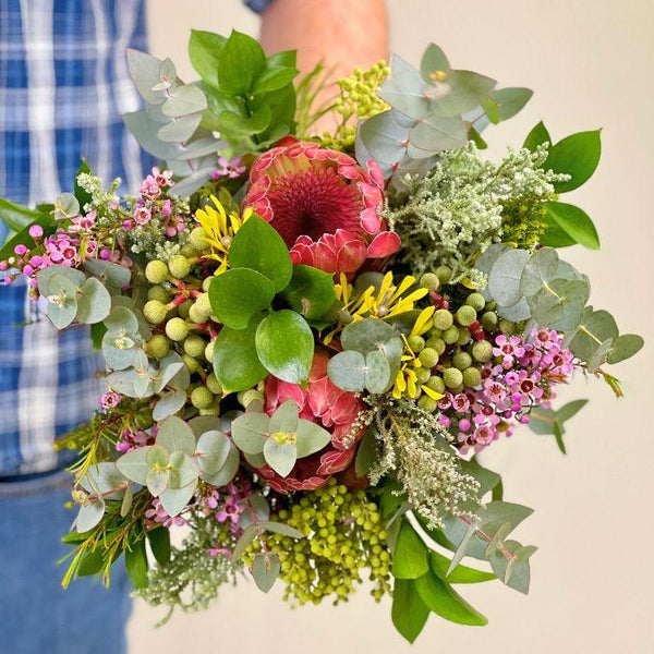 Protea Blooming Bouquet: The Perfect Birthday Gift for Men! – Flower Guy